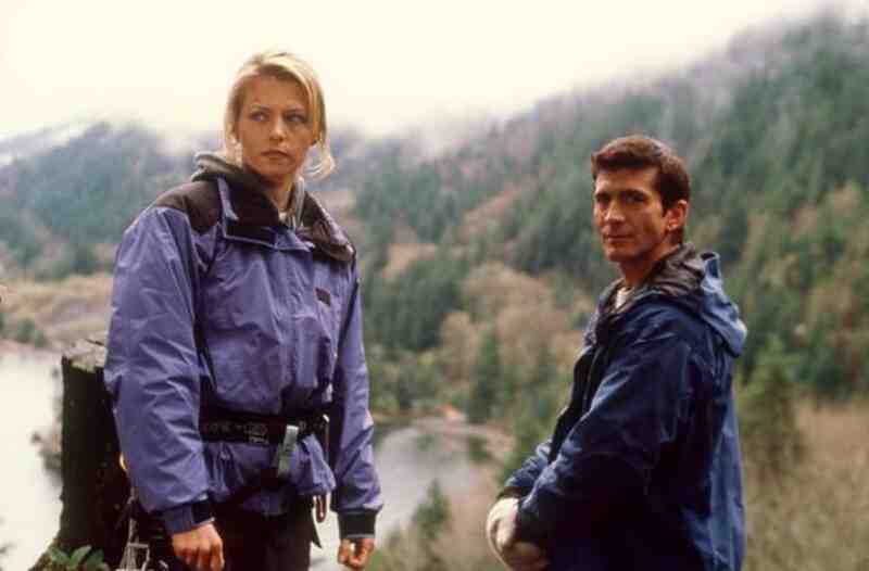 Higher Ground (2000–2000) Starring Joe Lando Complete Season 1 on DVD ...